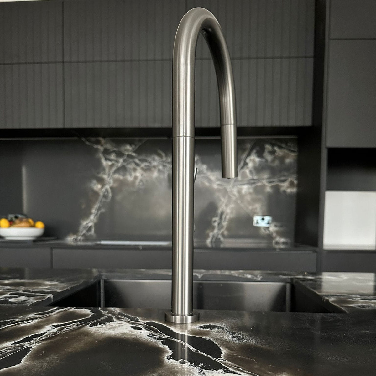 How to drain (and dry) dishes on a flat surface kitchen worktop | Olif