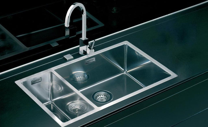 Alveus Quadrix 150, flush or flat-mount sink – Olif
