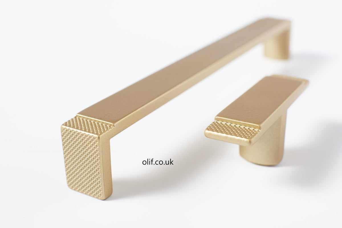Cabinet Handles – Olif